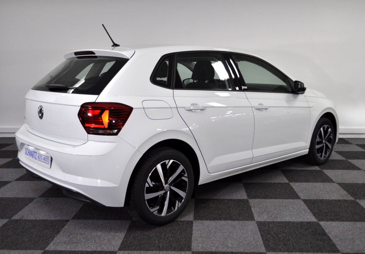 VOLKSWAGEN POLO CONNECT 1.0 5 PORTES 1er MAIN - Schwartz Auto Moto